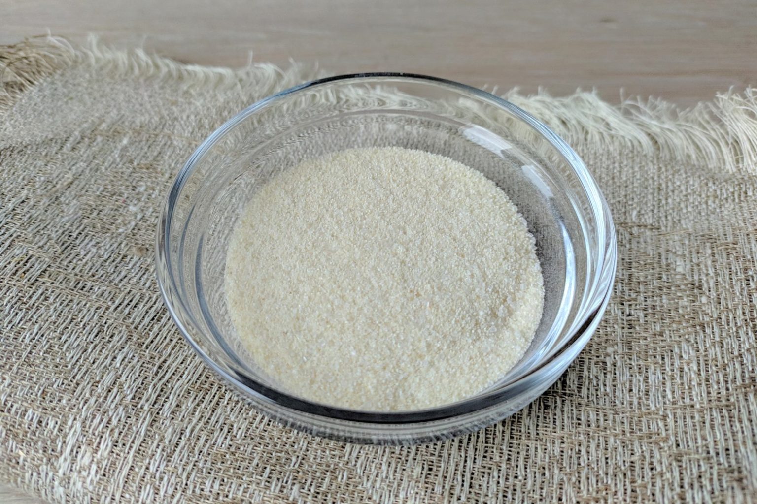Russian semolina porridge recipe with photo